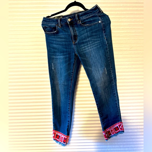 Jeans | Nwt Embroidered Cuff Curvy Fit Skinny Jeans 3 | Poshmark